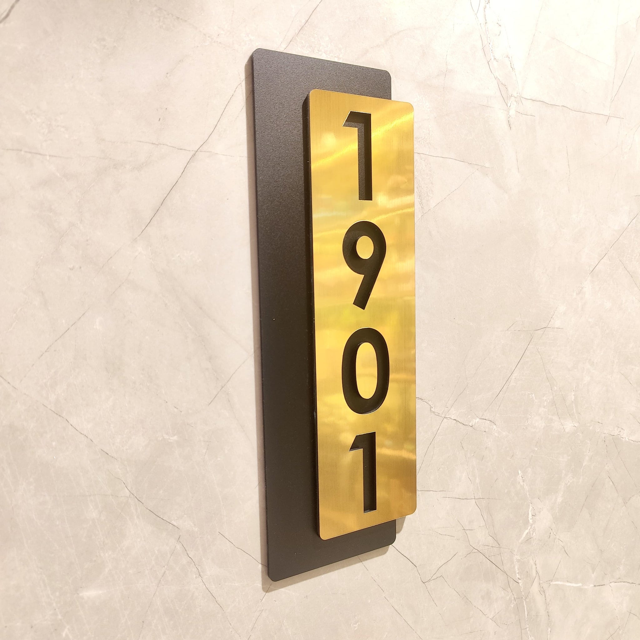 Vertical Metallic Number Plate – Nameplate Studio