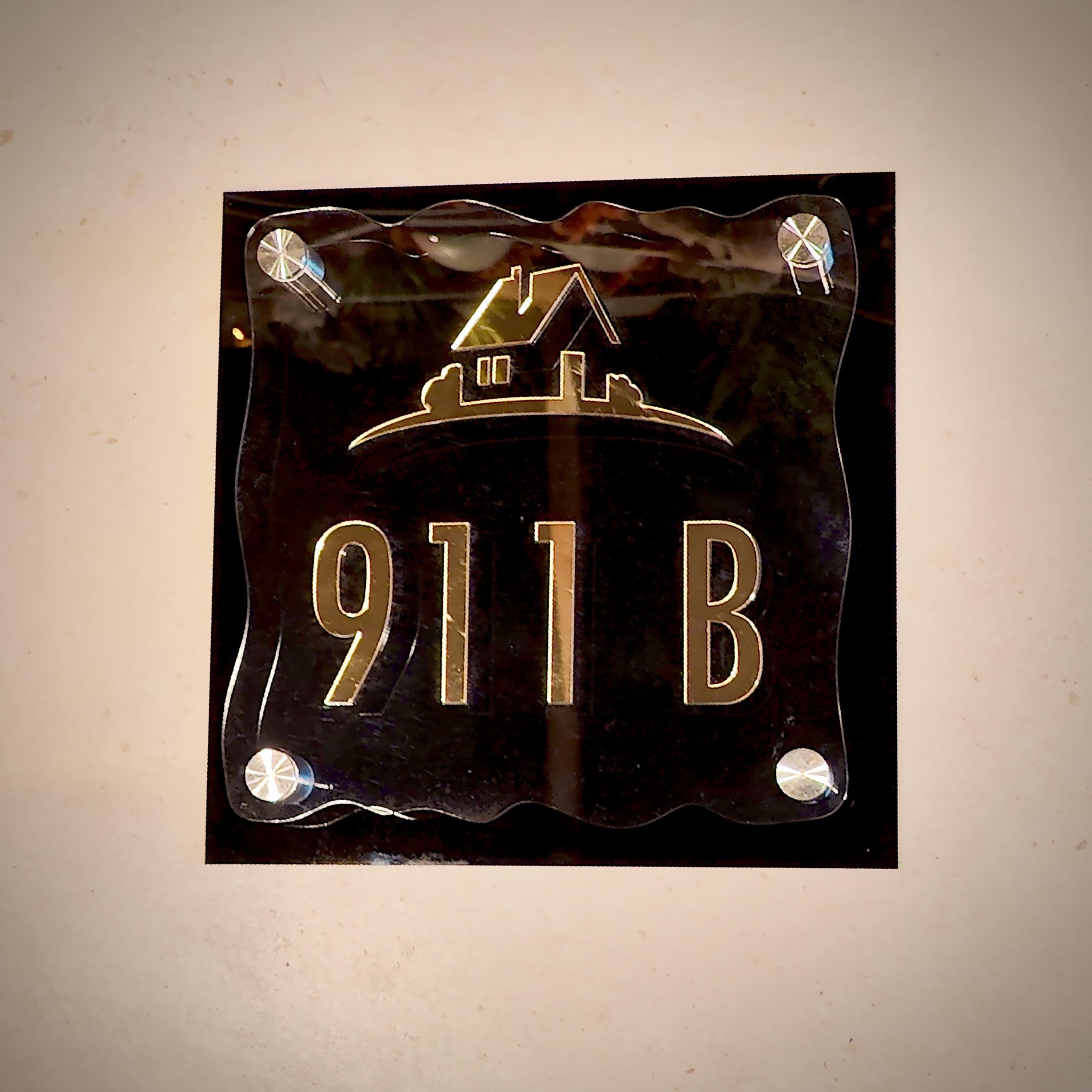 Floating House Number Plate – Nameplate Studio